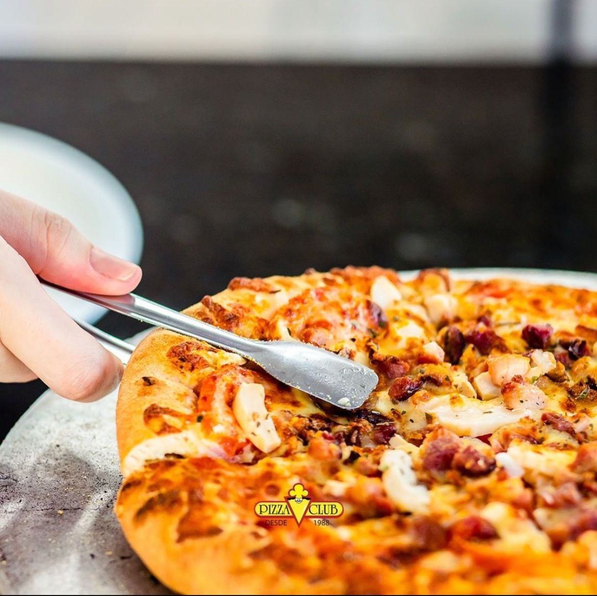 Oferta da Pizza Club: 29 Sabores de Pizza 8 Fatias ou 12 Fatias